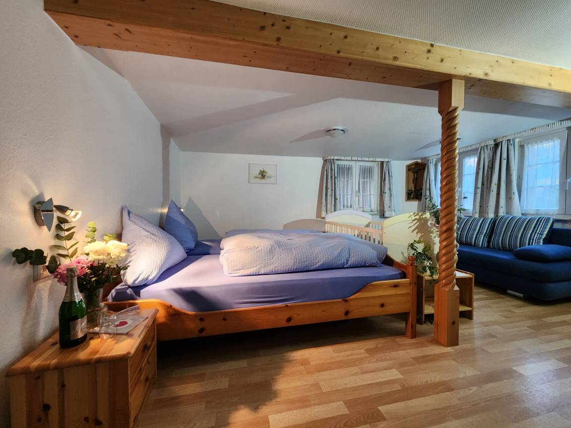 98 M² Appartement ∙ 3 Chambres ∙ 6 Personnes - Lenzkirch