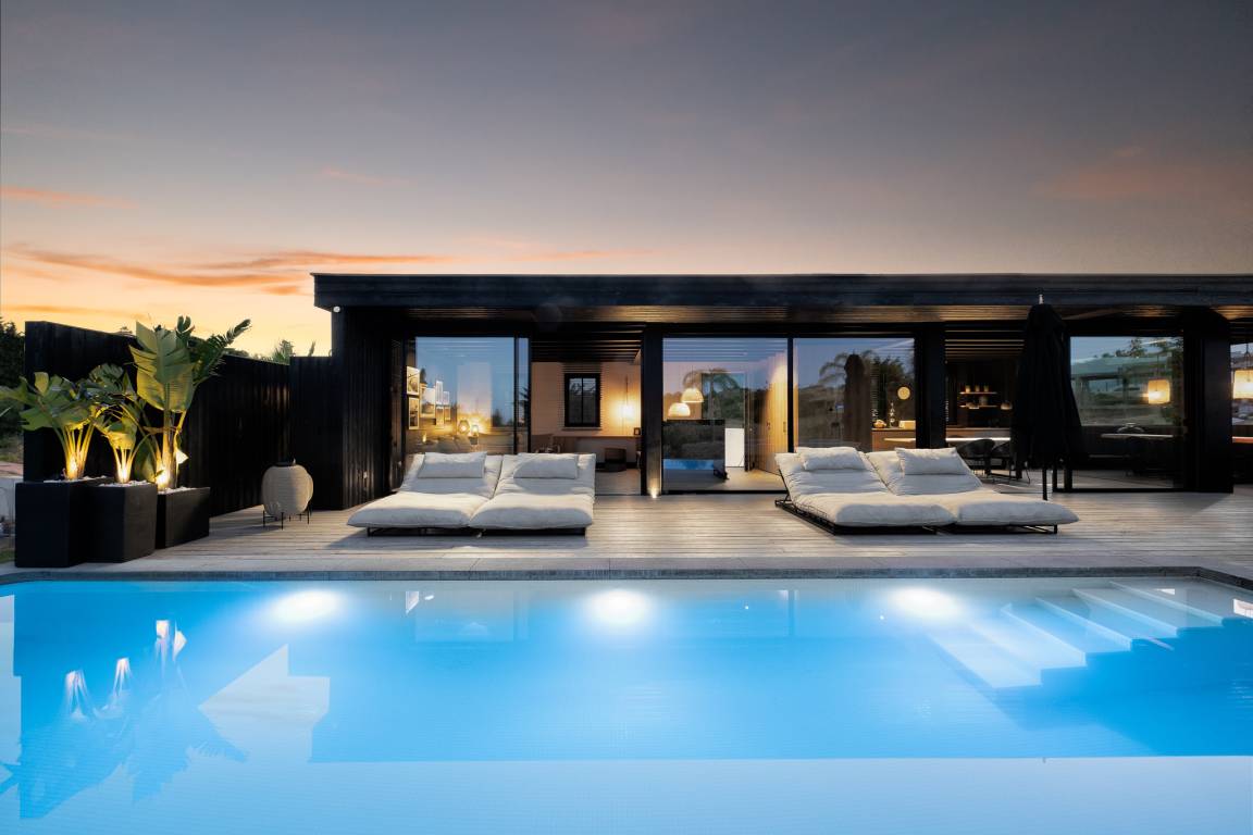195 M² Huis ∙ 4 Slaapkamers ∙ 8 Gasten - Estepona