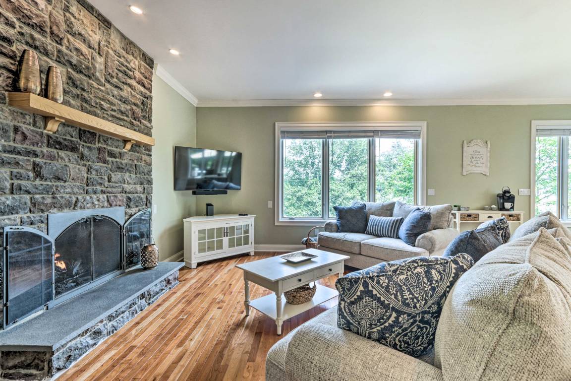 232 M² House ∙ 4 Bedrooms ∙ 8 Guests - Middletown, CT