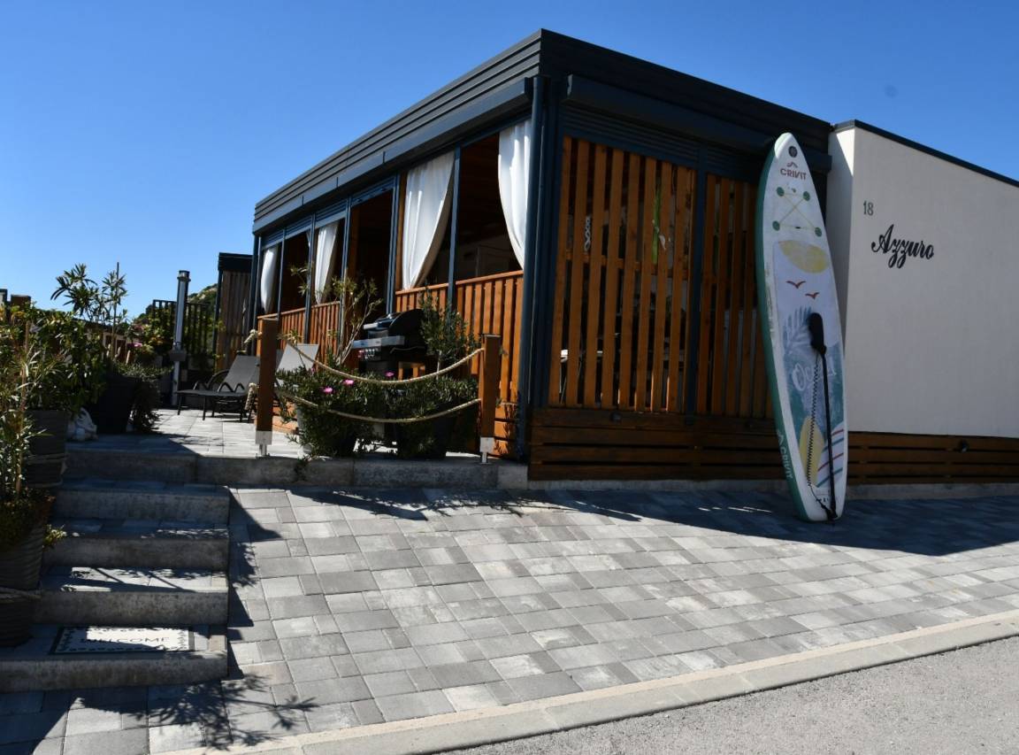 34 M² Camping-unterkunft ∙ 3 Schlafzimmer ∙ 6 Gäste - Murter