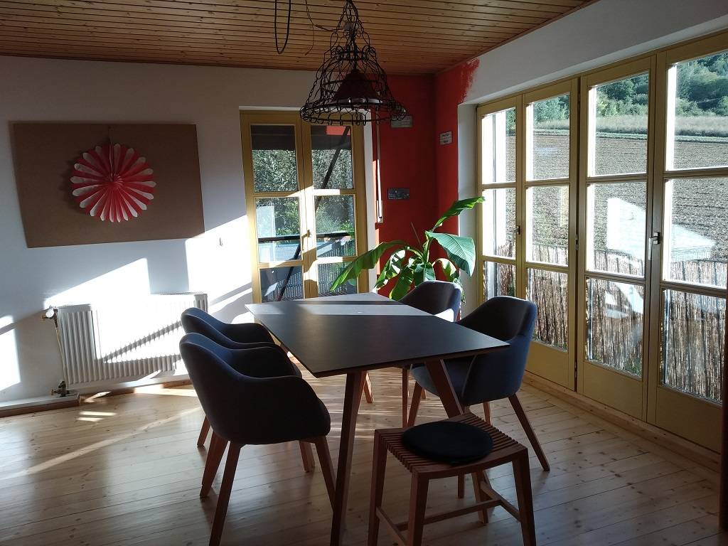 88 M² Ferienwohnung ∙ 1 Schlafzimmer ∙ 4 Gäste - Beilngries