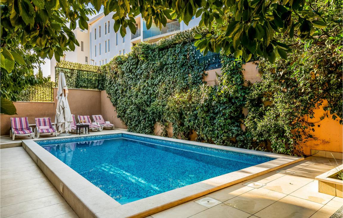 99 M² Apartment ∙ 3 Bedrooms ∙ 6 Guests - Dubrovnik