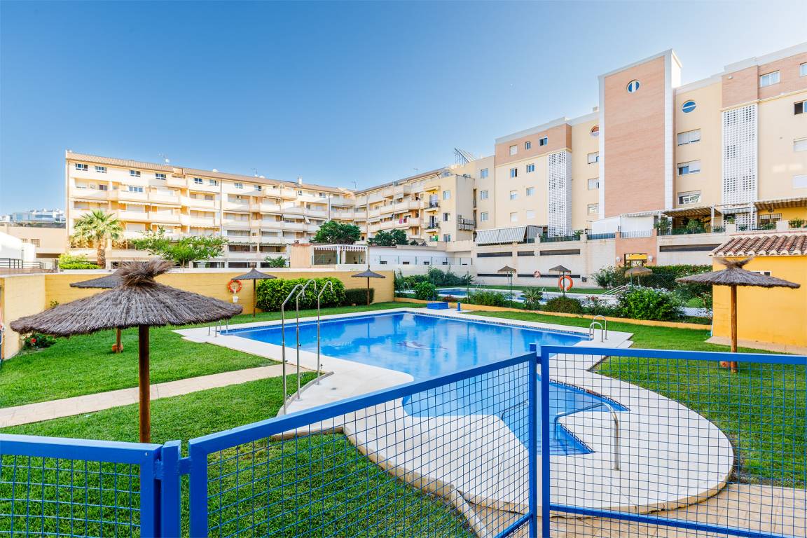 70 M² Apartamento ∙ 2 Quartos ∙ 4 Hóspedes - Torre del Mar