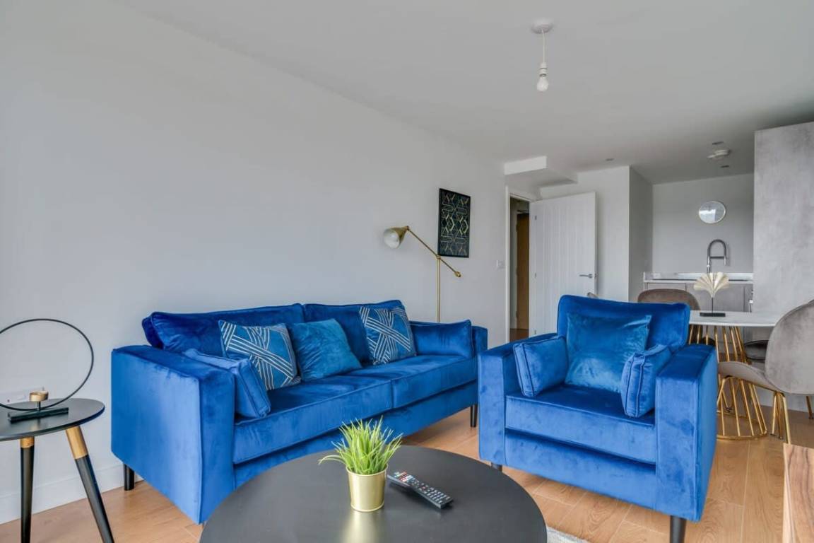 65 M² Apartment ∙ 2 Bedrooms ∙ 4 Guests - Leeds