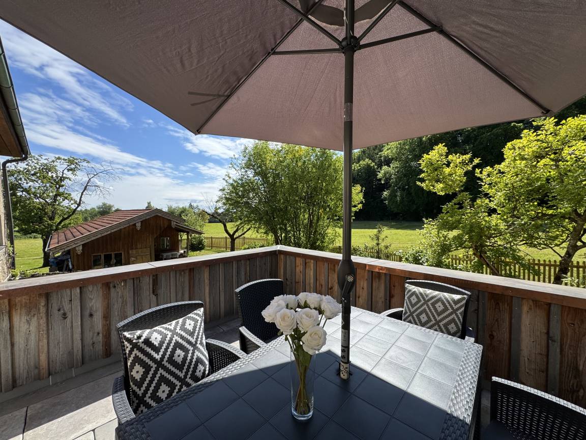 140 M² Ferienwohnung ∙ 3 Schlafzimmer ∙ 4 Gäste - Taching am See