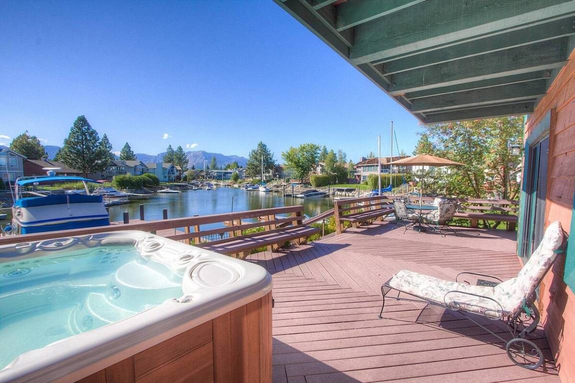 353 M² House ∙ 6 Bedrooms ∙ 16 Guests - South Lake Tahoe, CA