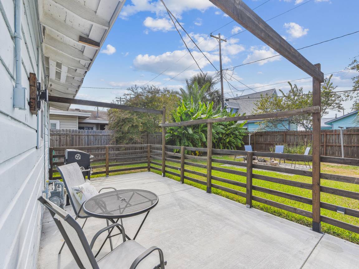 95 M² House ∙ 2 Bedrooms ∙ 6 Guests - Texas