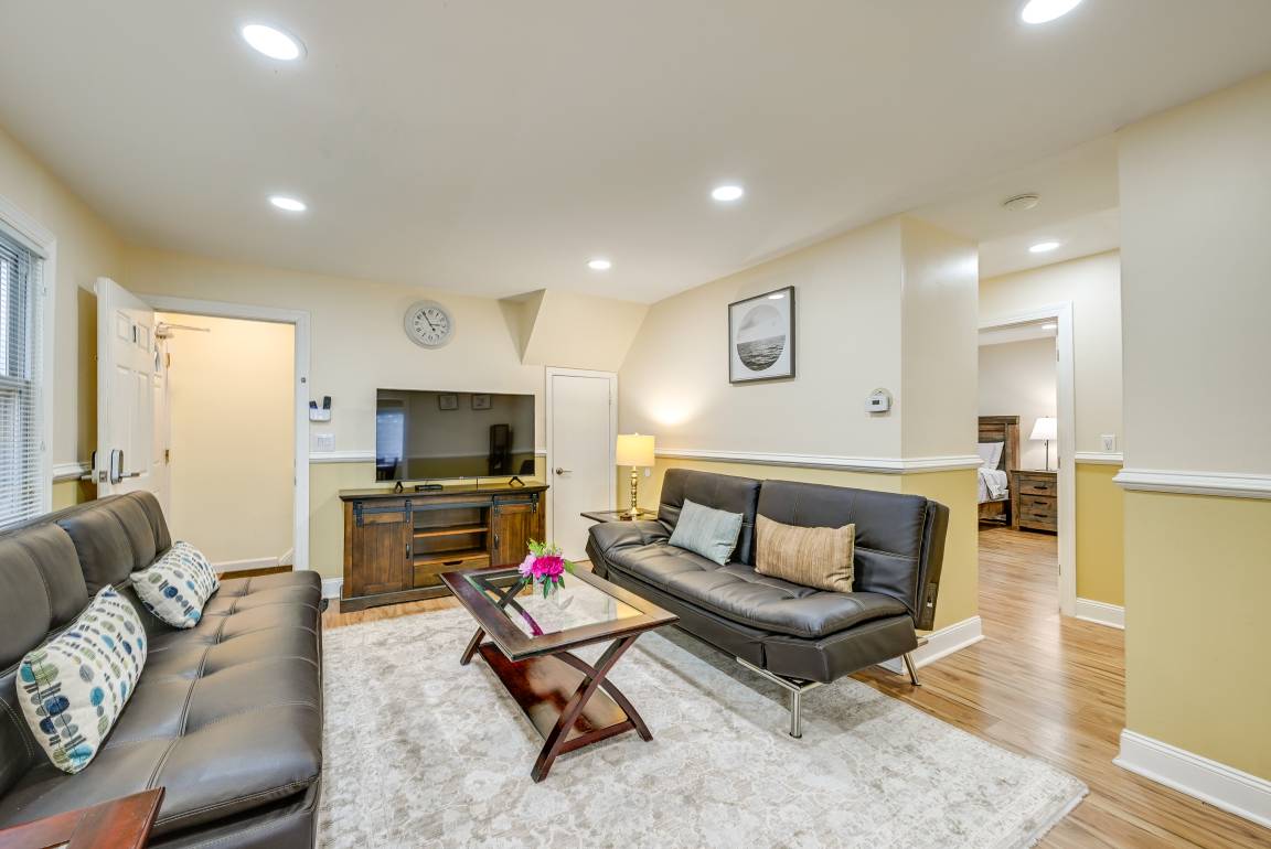 92 M² Apartment ∙ 2 Bedrooms ∙ 5 Guests - West New York, NJ