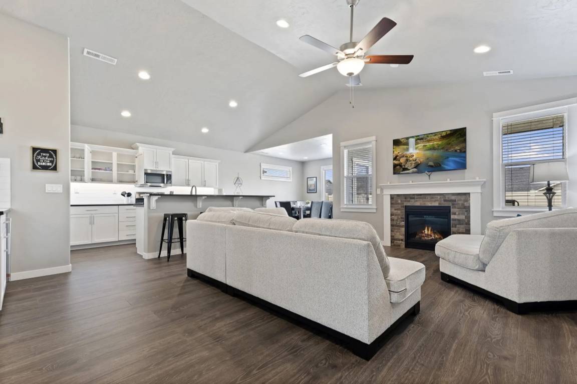 167 M² House ∙ 3 Bedrooms ∙ 6 Guests - Nampa, ID