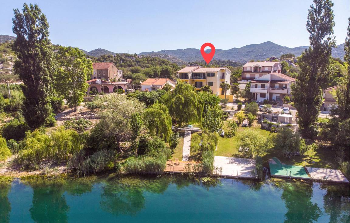 140 M² Apartment ∙ 3 Bedrooms ∙ 7 Guests - Ploče