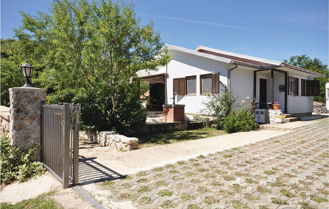 76 M² Ferienhaus ∙ 2 Schlafzimmer ∙ 6 Gäste - Pirovac