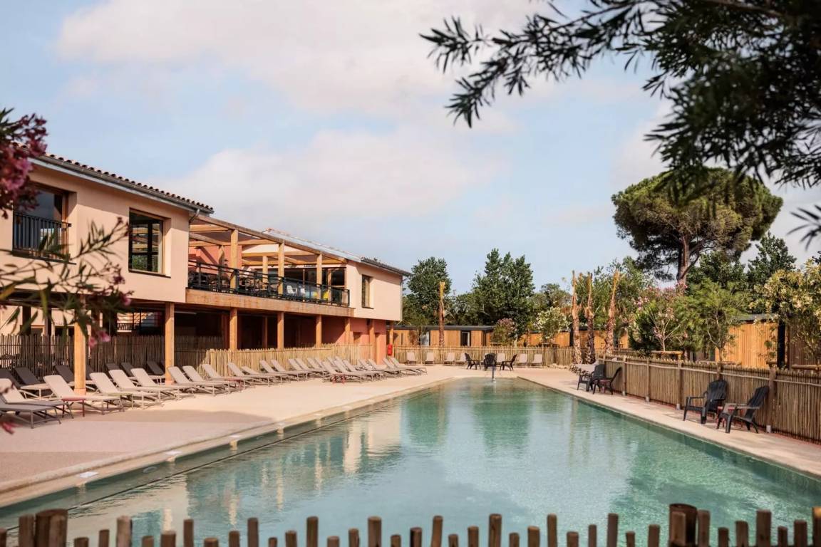 60 M² Mobil-home ∙ 4 Chambres ∙ 8 Personnes - Agde