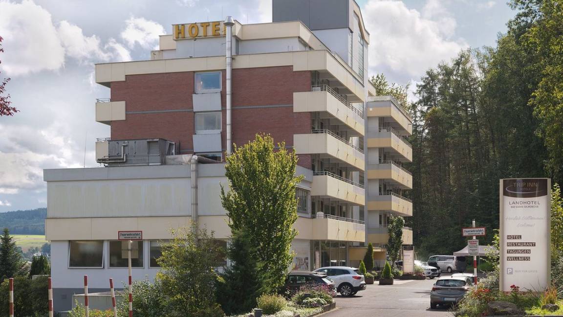 Hotel ∙ 1 Guest - Bad Orb