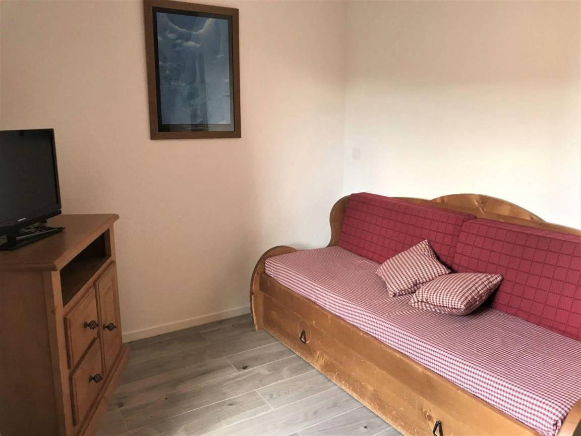 43 M² Chalet ∙ 2 Bedrooms ∙ 7 Guests - La Joue du Loup