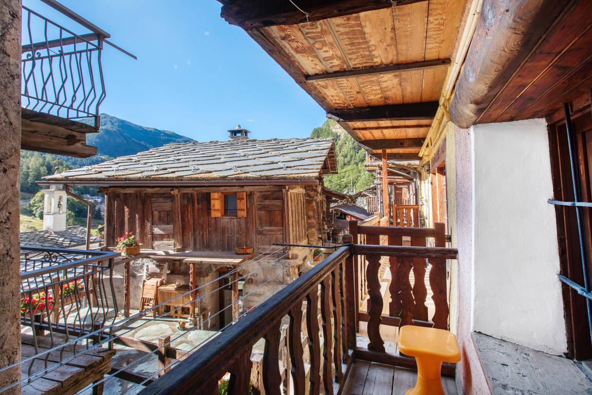 65 M² Huis ∙ 2 Slaapkamers ∙ 6 Gasten - Champoluc