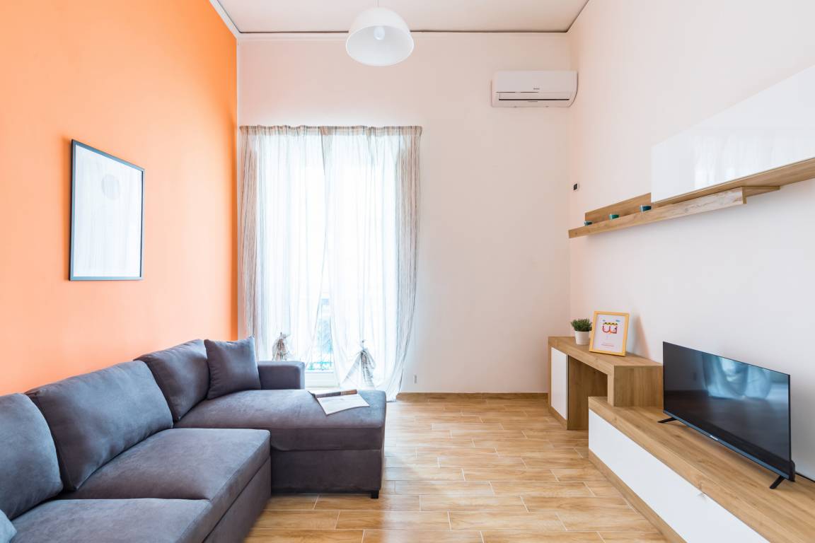 140 M² Apartamento ∙ 3 Habitaciones ∙ 8 Huéspedes - Nápoles