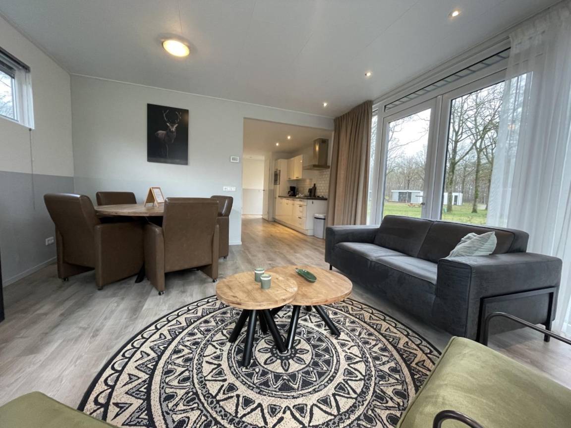 65 M² Chalet ∙ 3 Habitaciones ∙ 4 Huéspedes - Drente