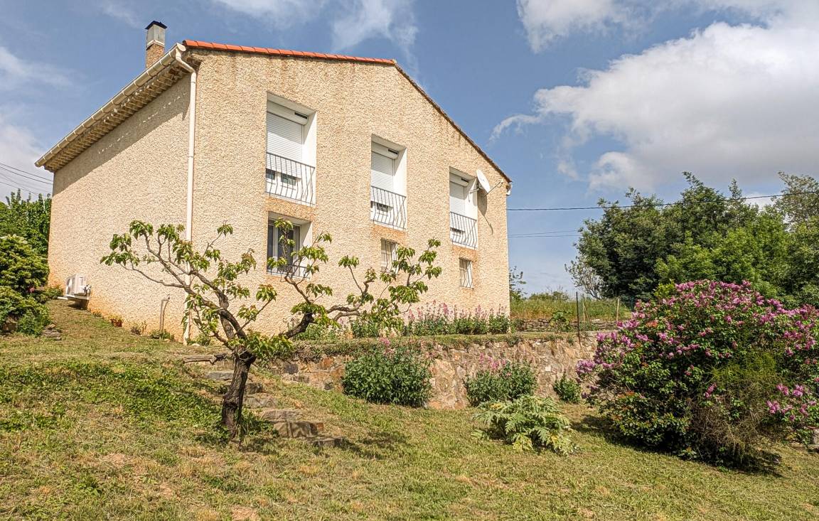 100 M² House ∙ 3 Bedrooms ∙ 4 Guests - Olargues