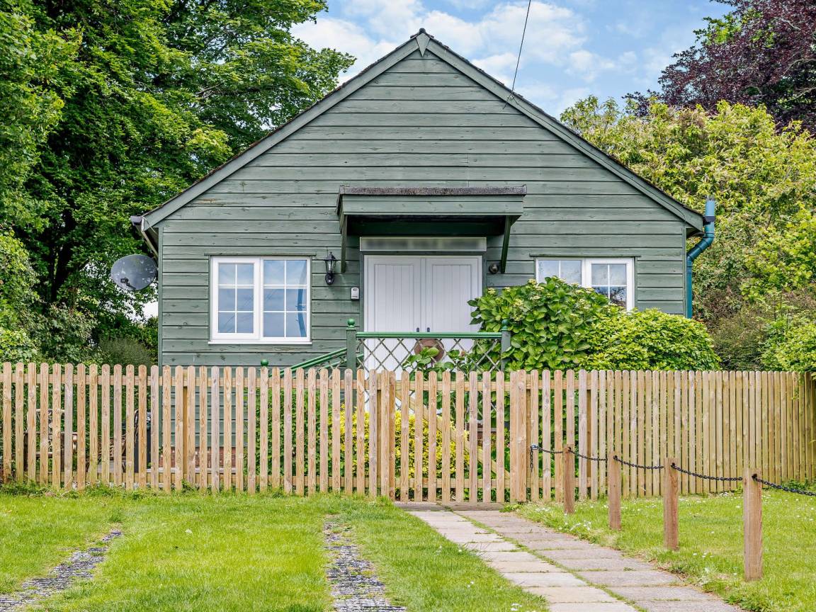 Cottage ∙ 2 Bedrooms ∙ 4 Guests - Lustleigh