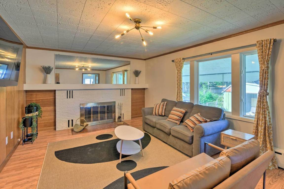 214 M² House ∙ 3 Bedrooms ∙ 7 Guests - Alaska