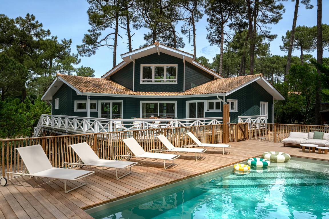 250 M² Maison De Vacances ∙ 6 Chambres ∙ 15 Personnes - Lacanau