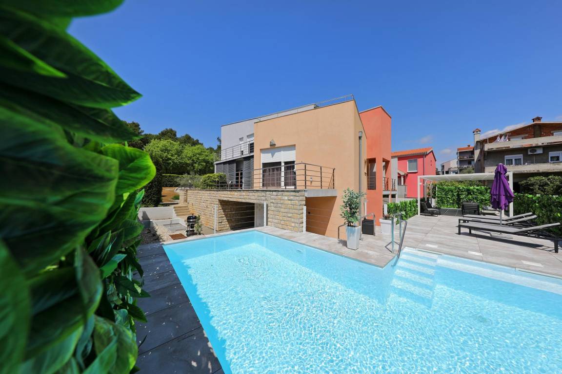 270 M² Villa ∙ 3 Schlafzimmer ∙ 8 Gäste - Zadar