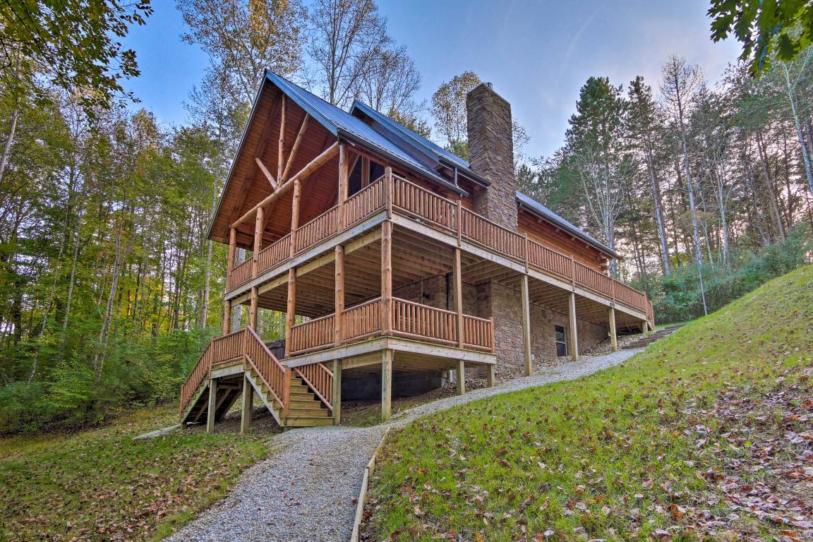 200 M² Huis ∙ 2 Slaapkamers ∙ 8 Gasten - Ohio
