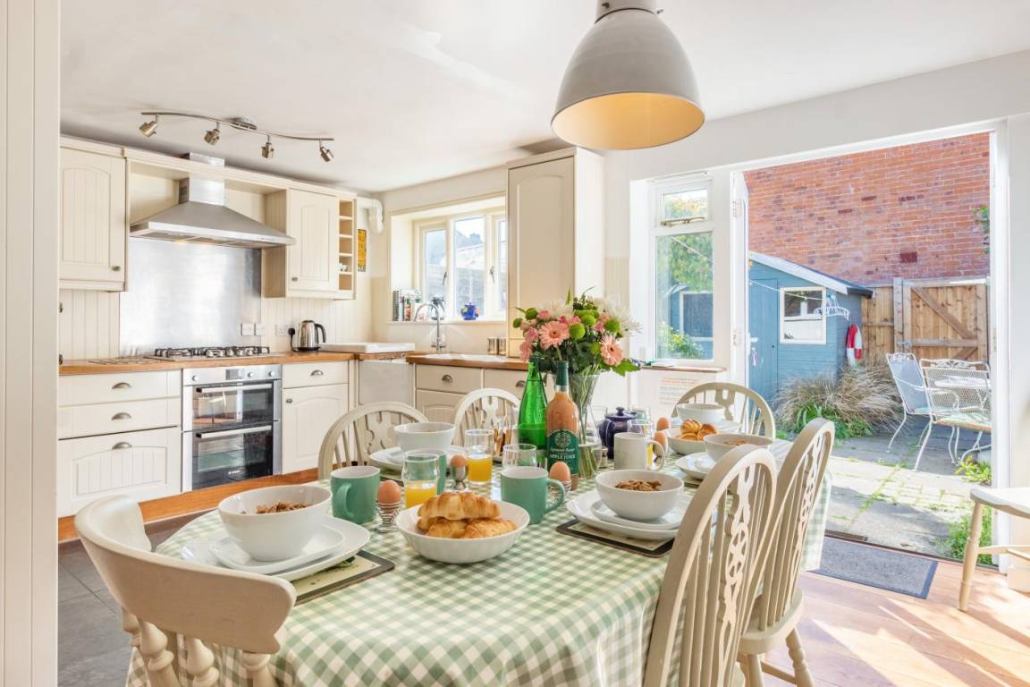Cottage ∙ 3 Bedrooms ∙ 6 Guests - Southwold