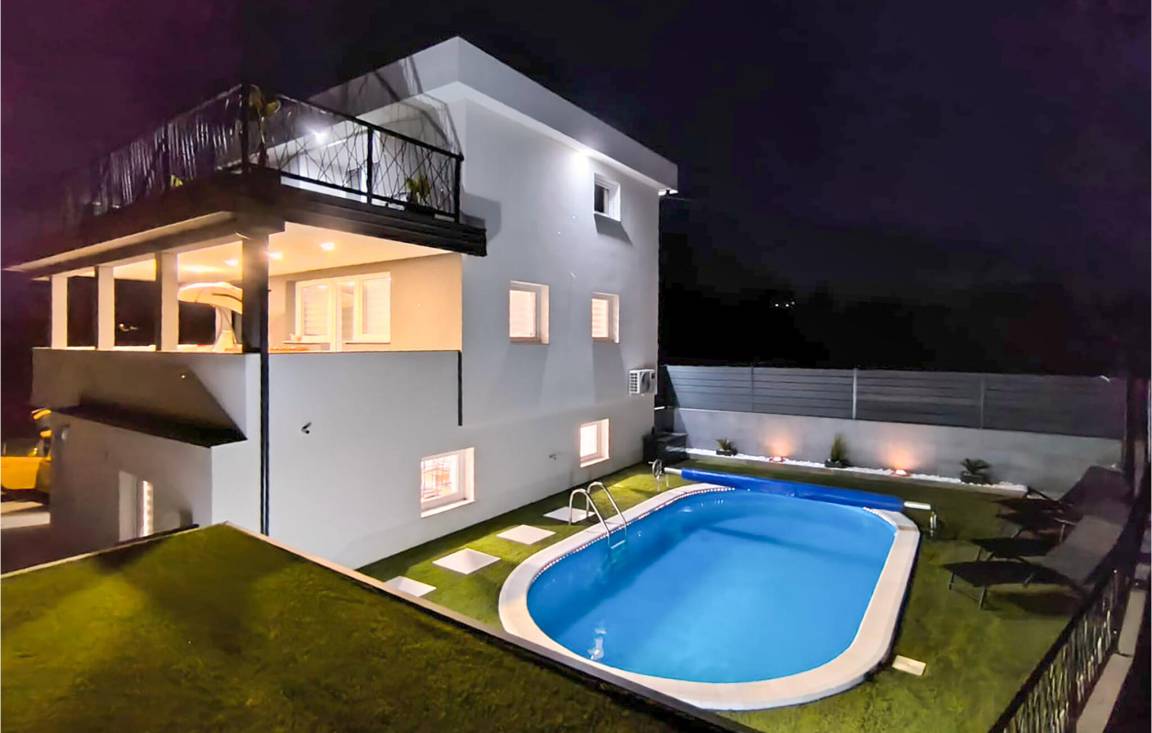 140 M² House ∙ 2 Bedrooms ∙ 4 Guests - Rogaška Slatina