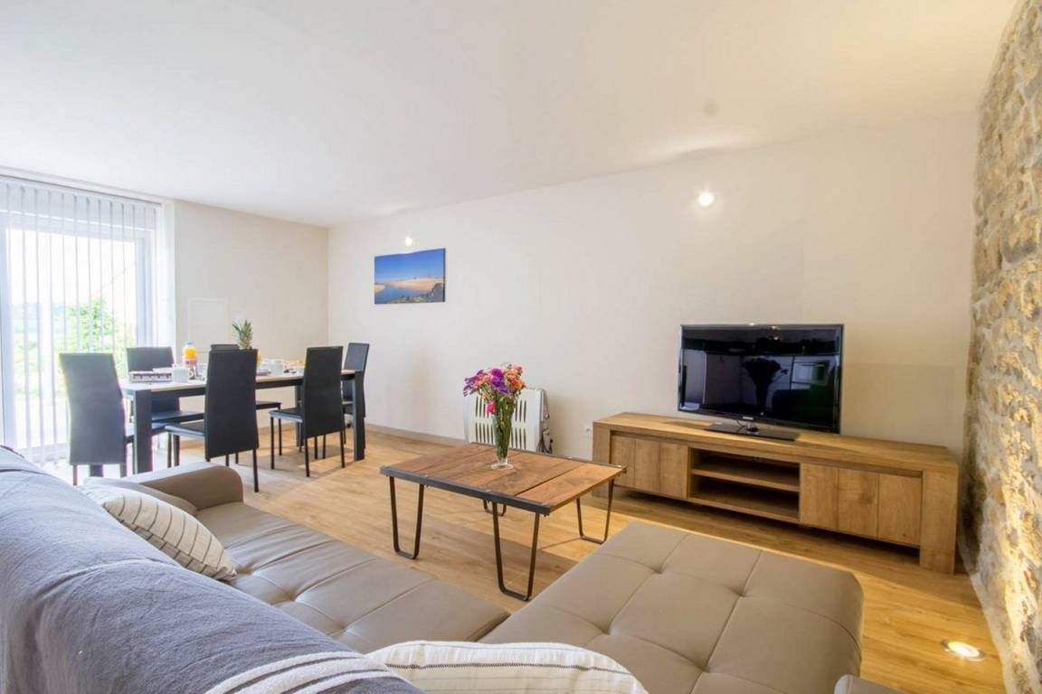 79 M² Gîte ∙ 2 Chambres ∙ 4 Personnes - Plouhinec