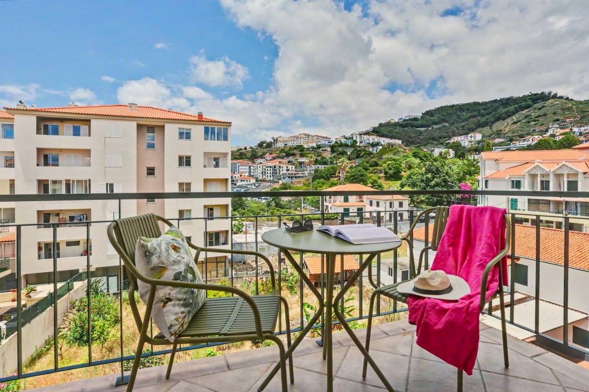 90 M² Apartamento ∙ 1 Quarto ∙ 4 Hóspedes - Caniço