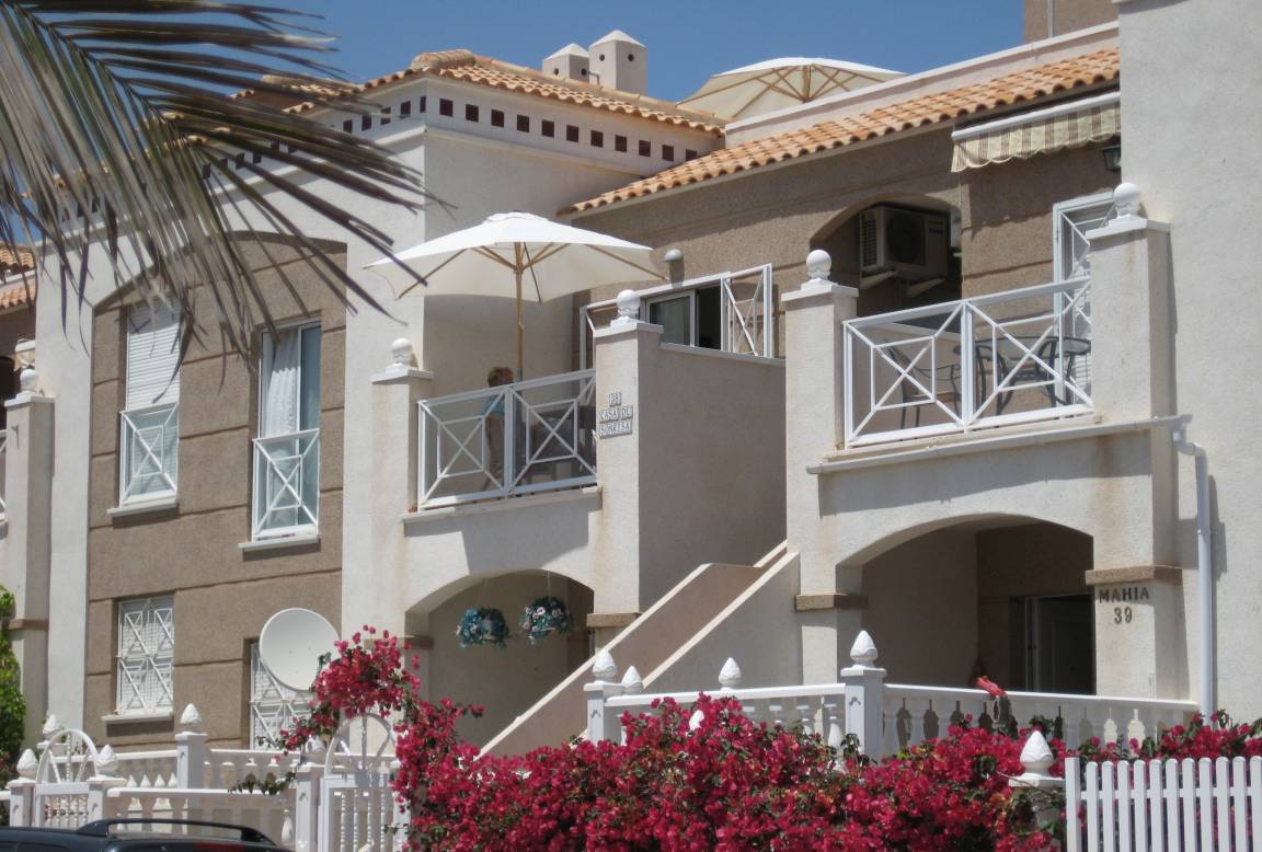 60 M² House ∙ 2 Bedrooms ∙ 4 Guests - Torrevieja