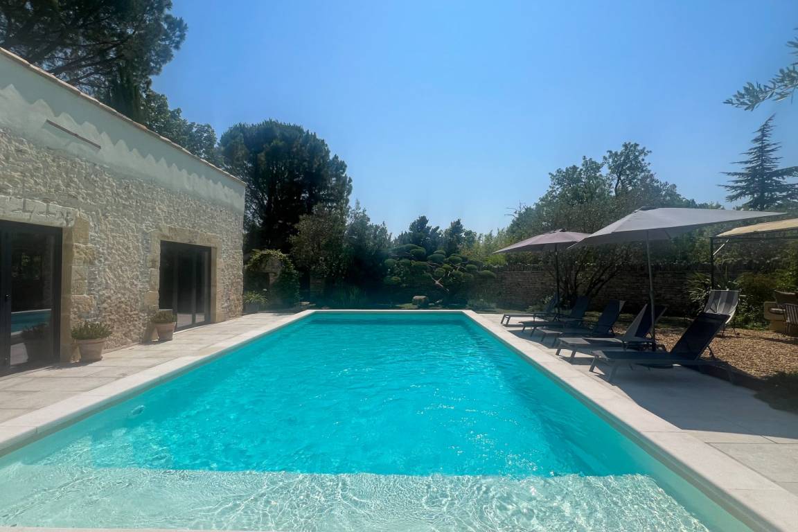 300 M² Maison De Vacances ∙ 4 Chambres ∙ 8 Personnes - L'Isle-sur-la-Sorgue