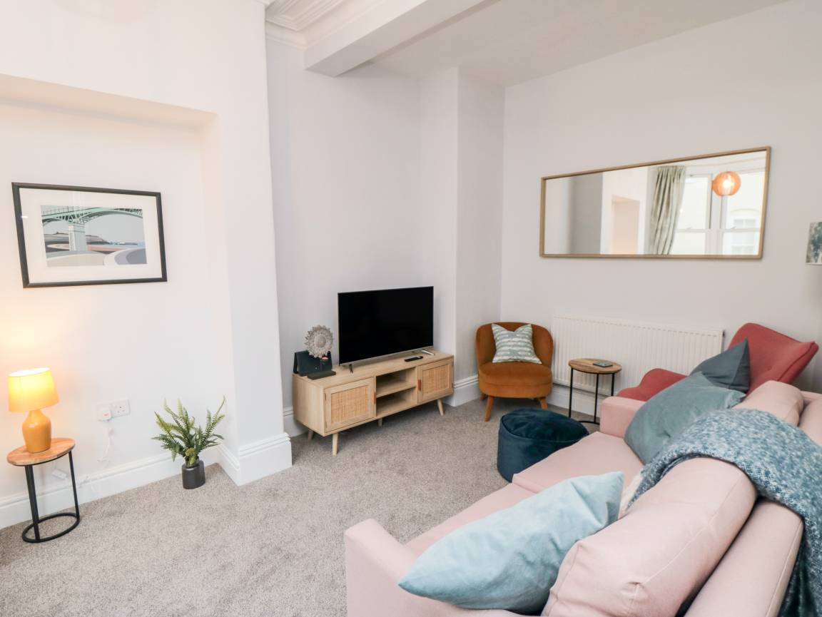 Cottage ∙ 4 Bedrooms ∙ 8 Guests - Scarborough