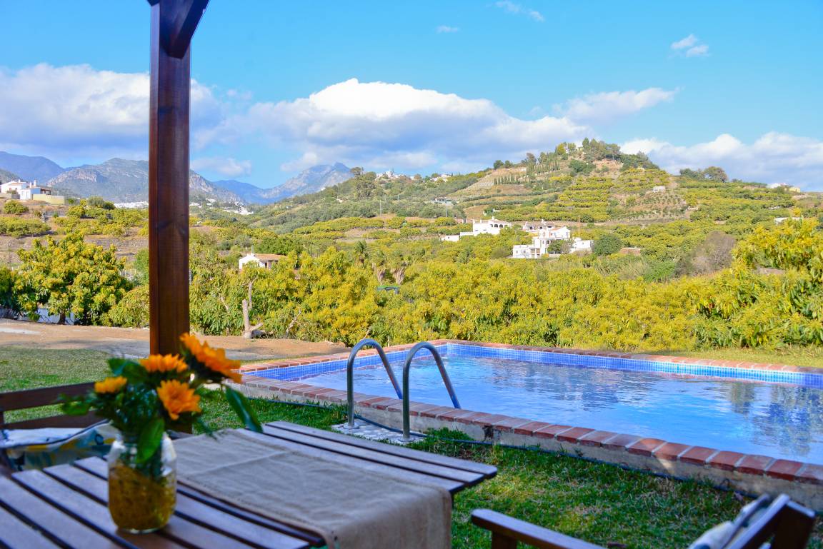 70 M² House ∙ 2 Bedrooms ∙ 4 Guests - Cómpeta