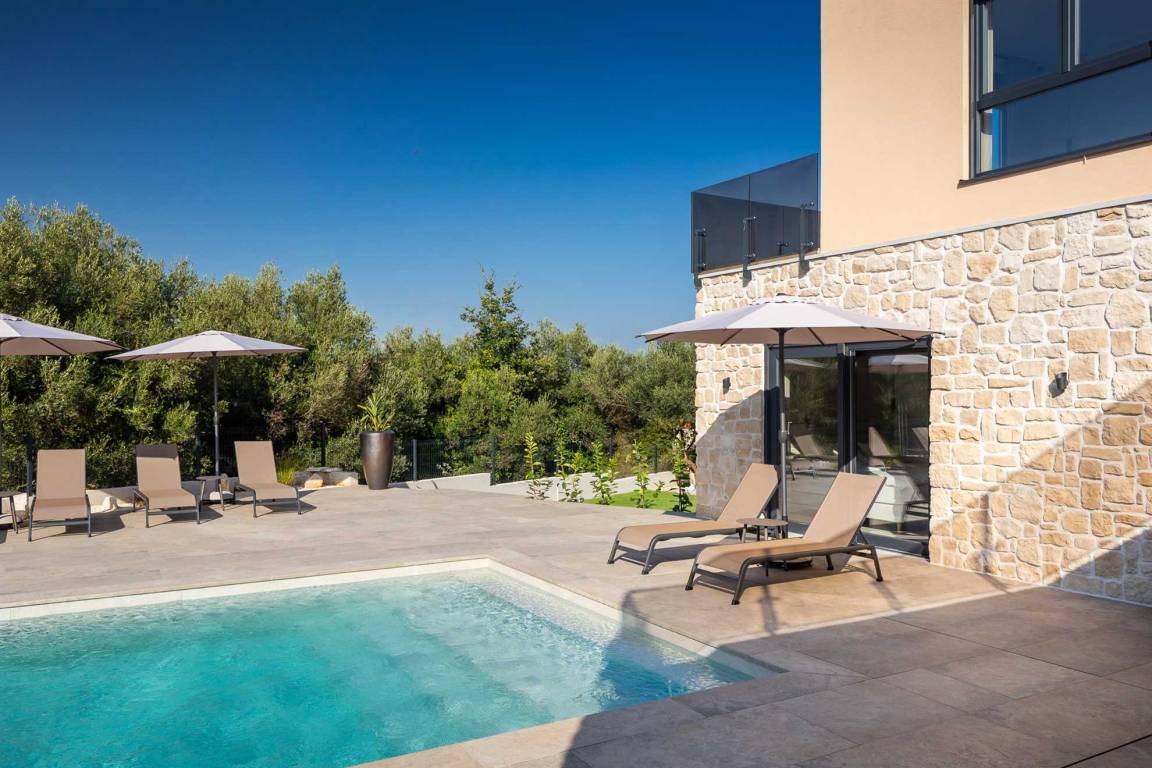 215 M² Villa ∙ 4 Chambres ∙ 10 Personnes - Poreč