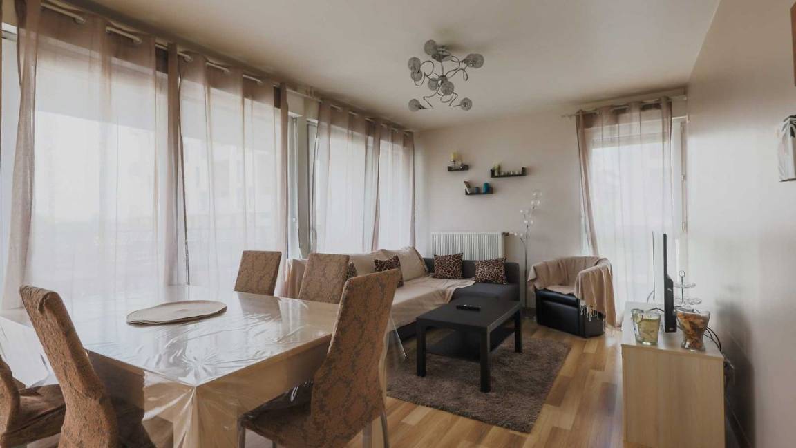 75 M² Appartement ∙ 2 Chambres ∙ 6 Personnes - Montmartre