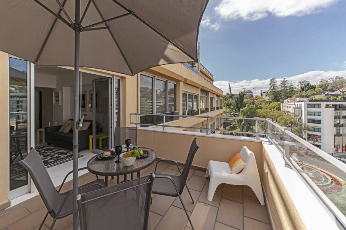 100 M² Apartamento ∙ 2 Habitaciones ∙ 5 Huéspedes - Funchal