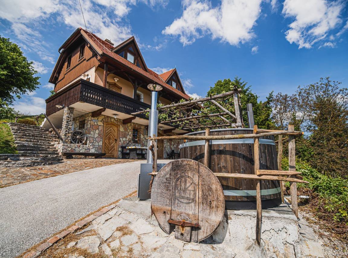 160 M² Villa ∙ 2 Habitaciones ∙ 8 Huéspedes - Eslovenia