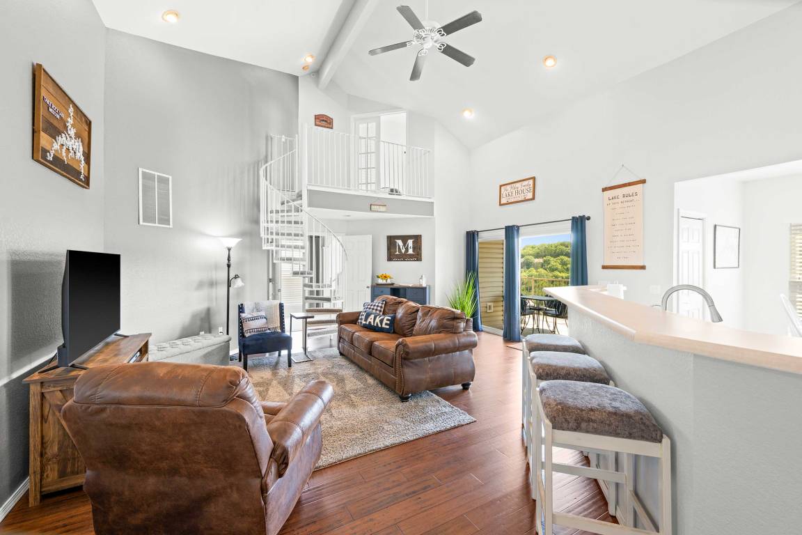 153 M² Apartment ∙ 3 Bedrooms ∙ 10 Guests - Coney Island, MO