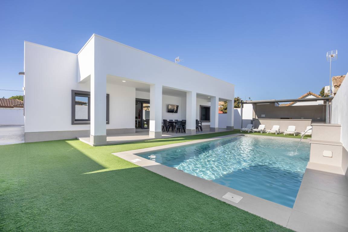 260 M² Maison De Vacances ∙ 6 Chambres ∙ 16 Personnes - Cadix