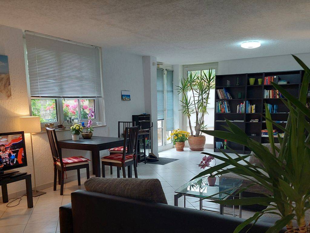 74 M² Apartment ∙ 1 Bedroom ∙ 2 Guests - Erfurt