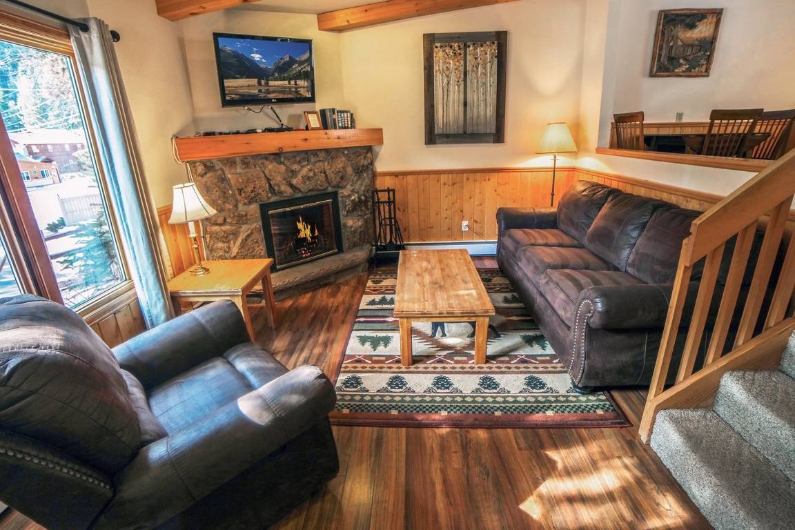 Cabin ∙ 1 Bedroom ∙ 4 Guests - Estes Park