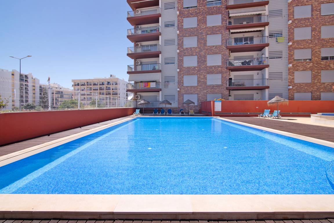 100 M² Apartamento ∙ 1 Quarto ∙ 5 Hóspedes - Armação de Pêra