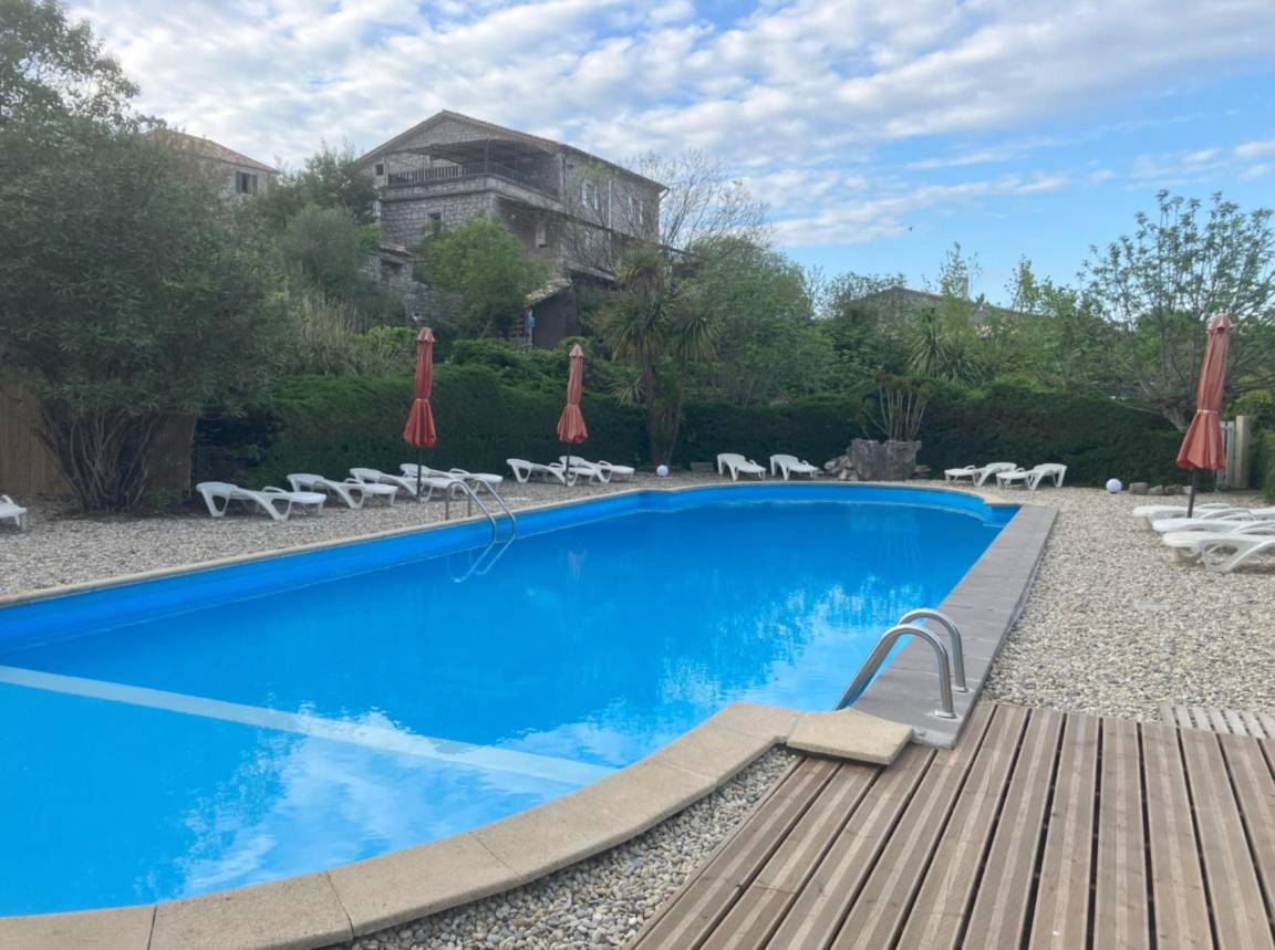 52 M² Cottage ∙ 2 Slaapkamers ∙ 4 Gasten - Chauzon