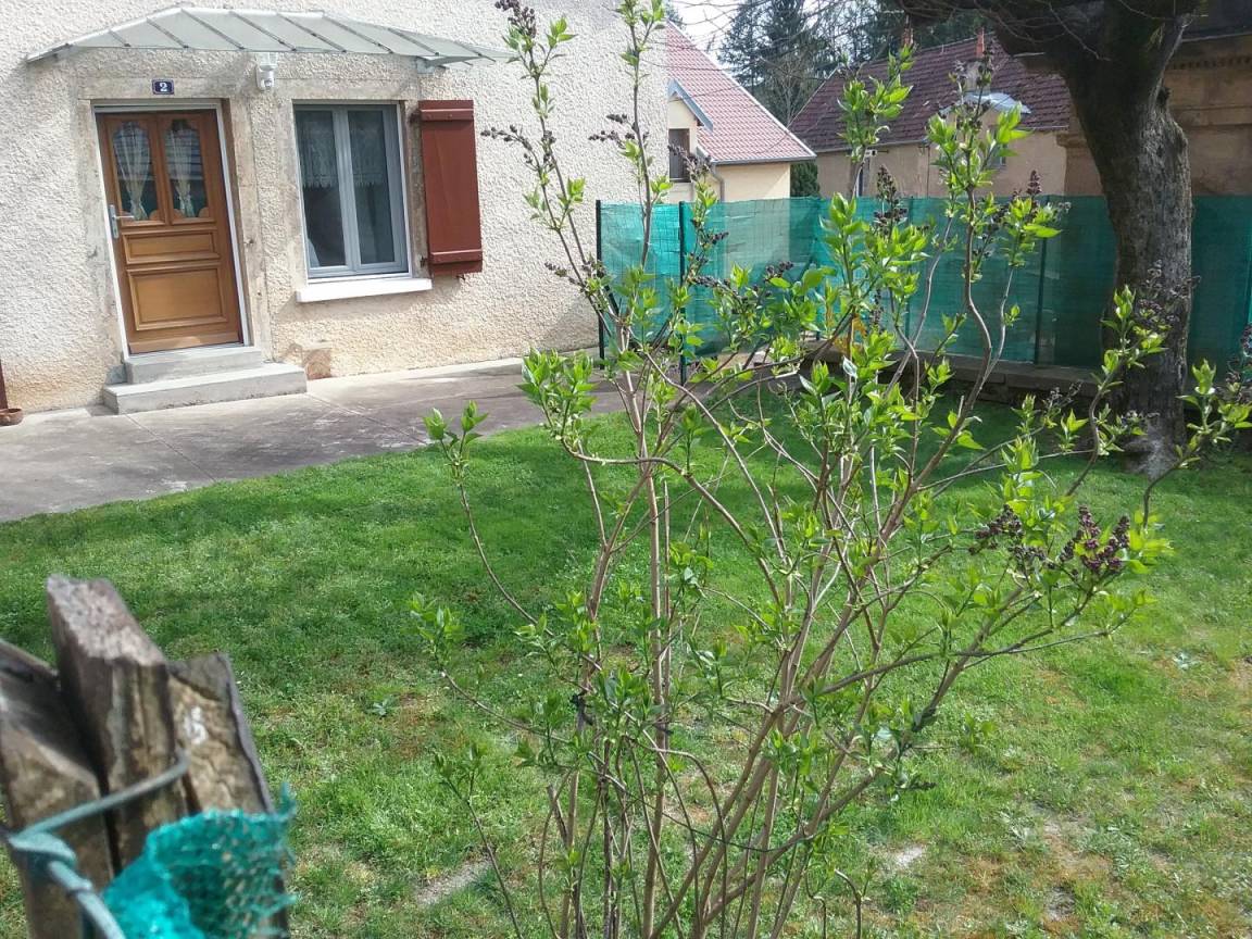 135 M² Gîte ∙ 3 Chambres ∙ 6 Personnes - Bourgogne-Franche-Comté