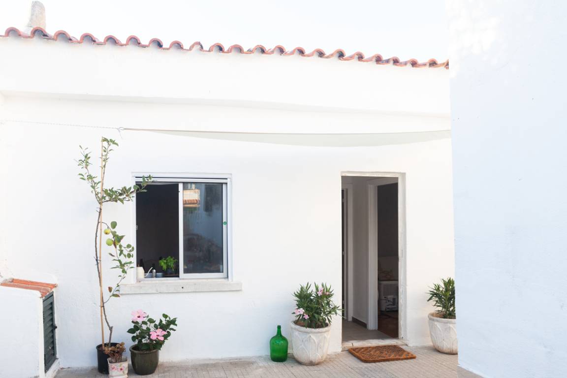 45 M² House ∙ 1 Bedroom ∙ 4 Guests - Almada