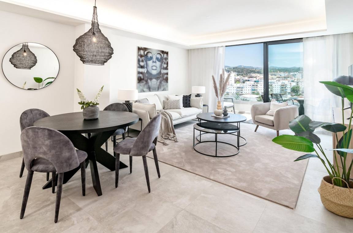 100 M² Apartment ∙ 2 Bedrooms ∙ 4 Guests - Estepona