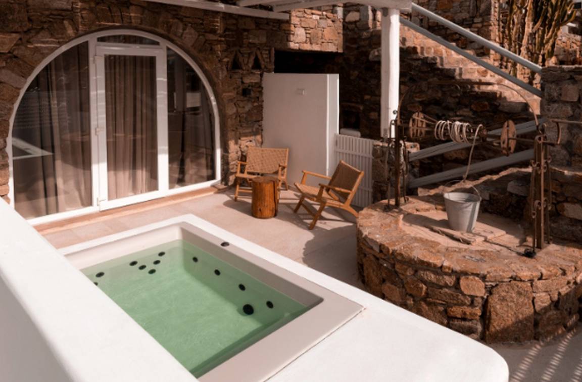65 M² Villa ∙ 2 Bedrooms ∙ 5 Guests - Mykonos
