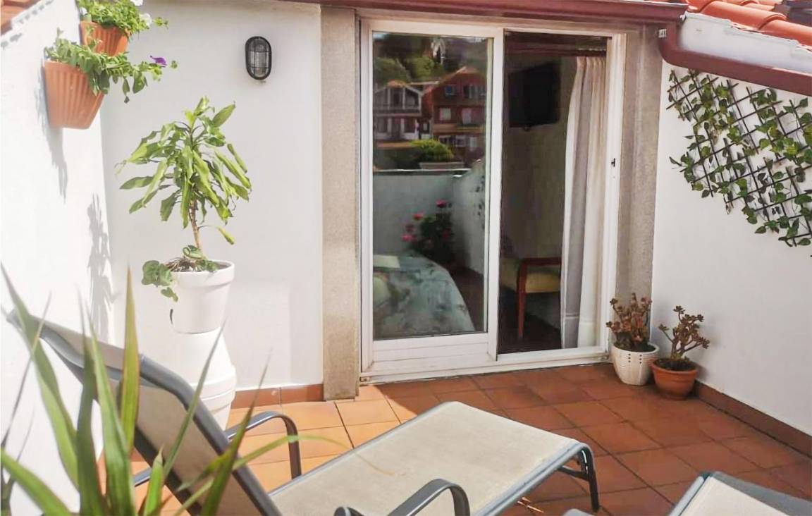 100 M² Apartamento ∙ 3 Habitaciones ∙ 6 Huéspedes - Bueu